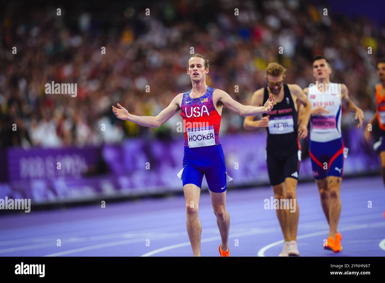 Cole Hocker winning in the 1500 meters at the Paris 2024 Olympic Games ...