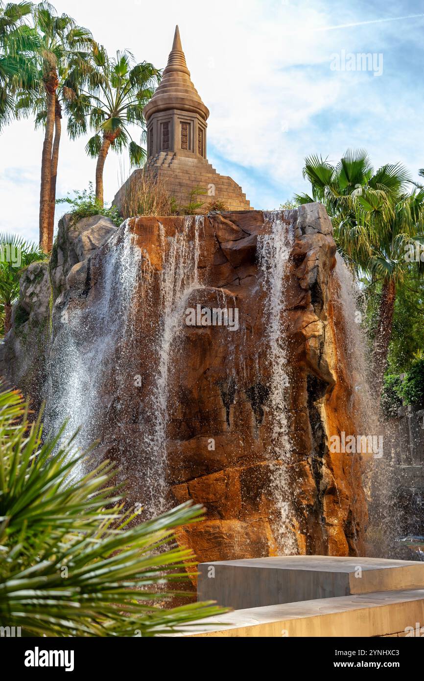 Strip paradise hi-res stock photography and images - Alamy