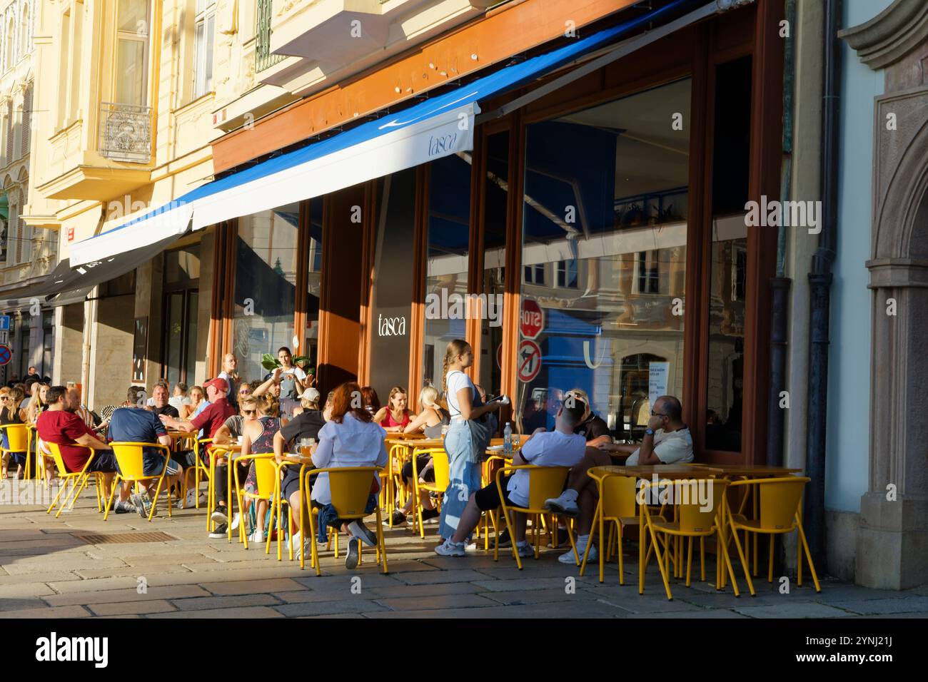 Cafe, Republic Square, Pilsen, Czech Republic Stock Photo - Alamy