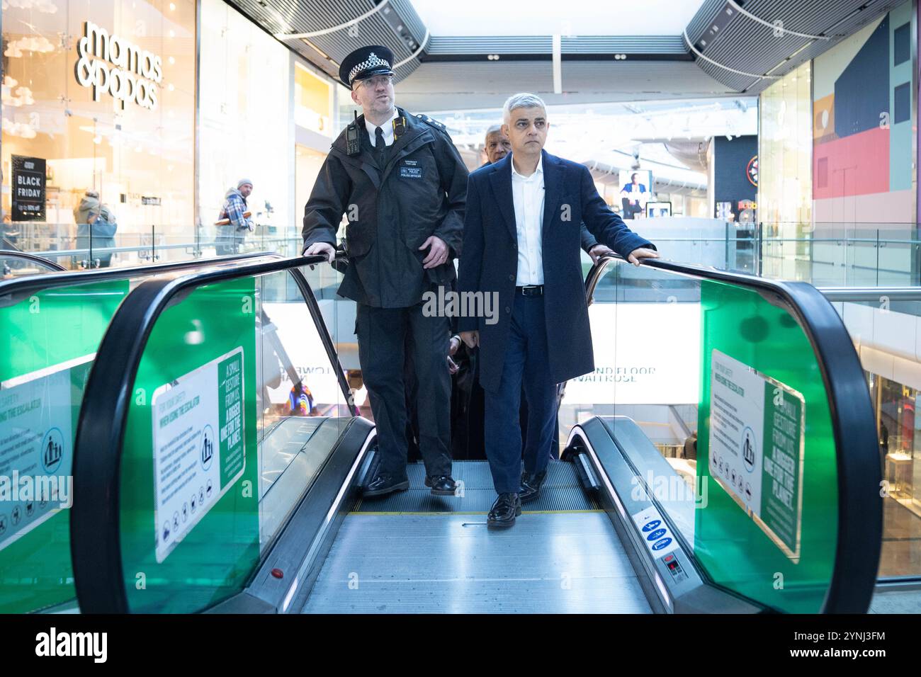 Mayor of London Sadiq Khan joins Metropolitan Police officers on patrol ...