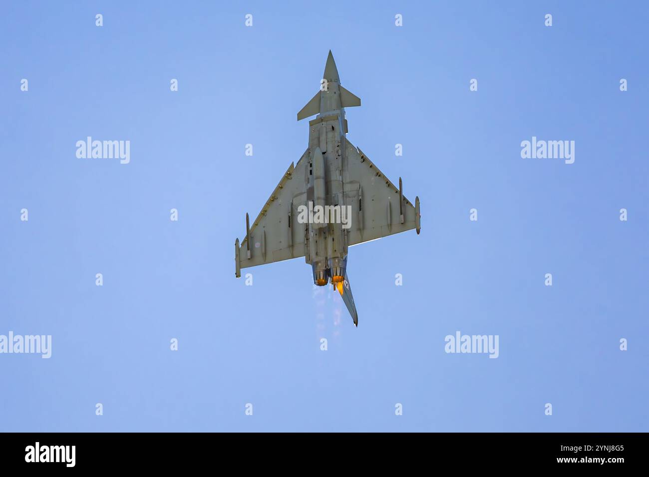 A stunning bottom-up view of a Eurofighter Typhoon in a vertical climb ...