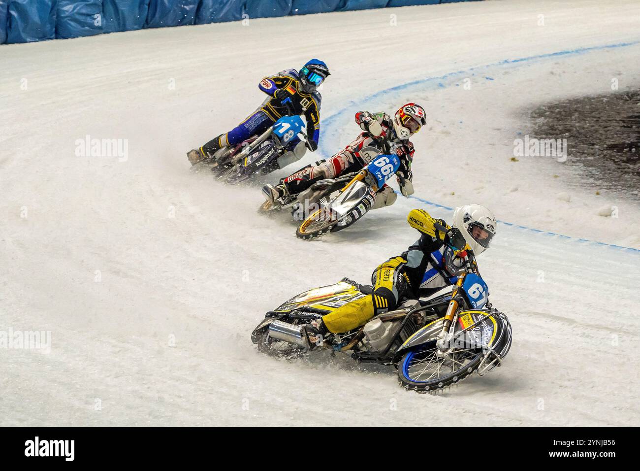 Weltmeisterschaftslauf Eisspeedway in der Max Aicher Arena in Inzell ...
