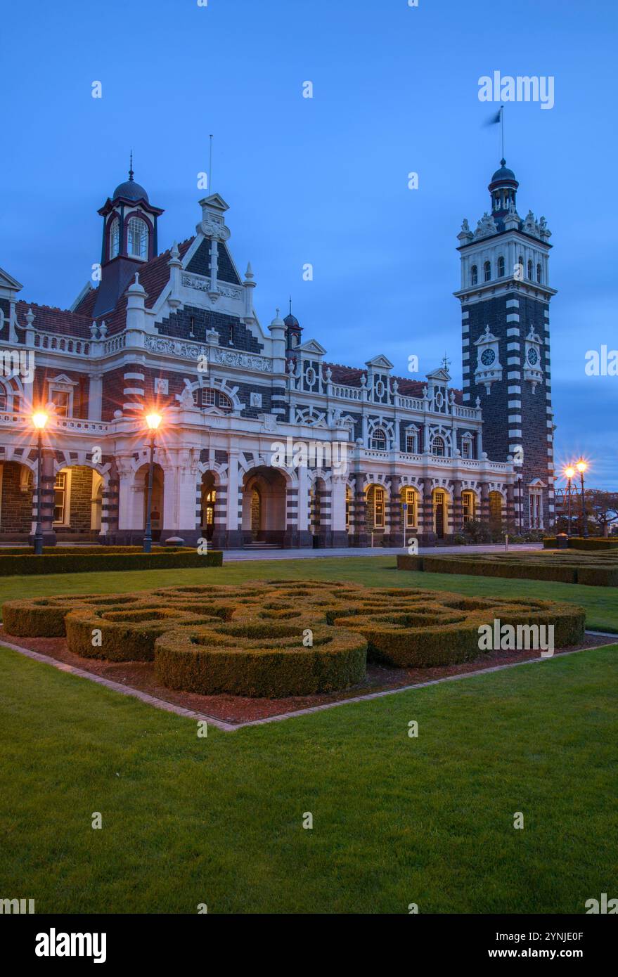 New Zealand, South Island, Otago, Dunedin Railway Station, Flemish ...