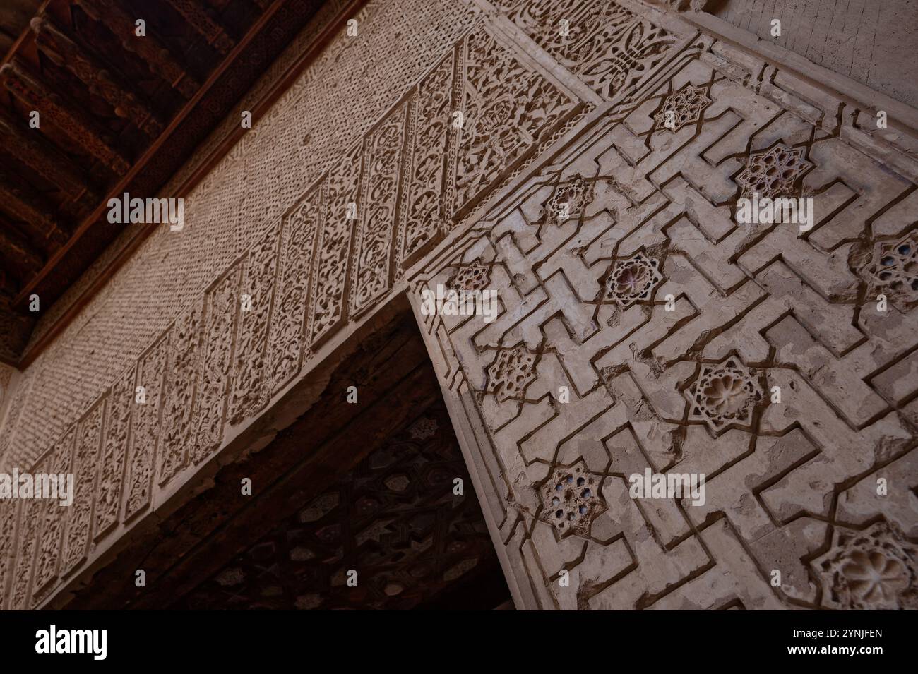 Nasrid geometric carvings hi-res stock photography and images - Alamy