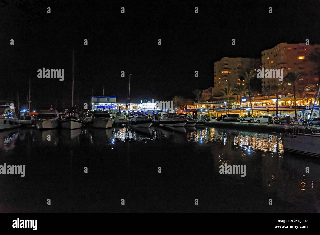 Hafenbecken europa hi-res stock photography and images - Alamy
