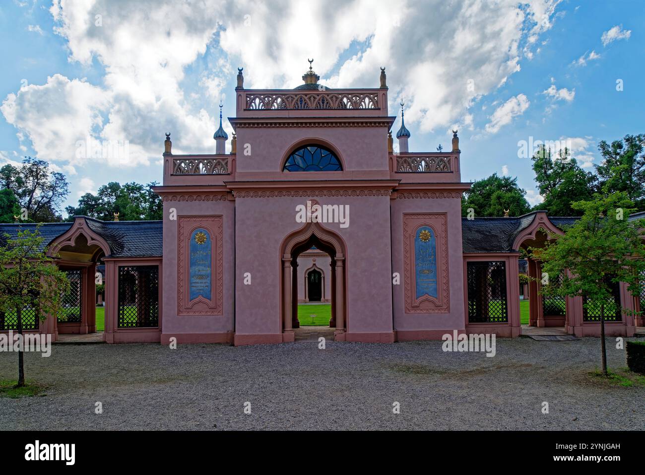 Orientalisch architecture hi-res stock photography and images - Alamy