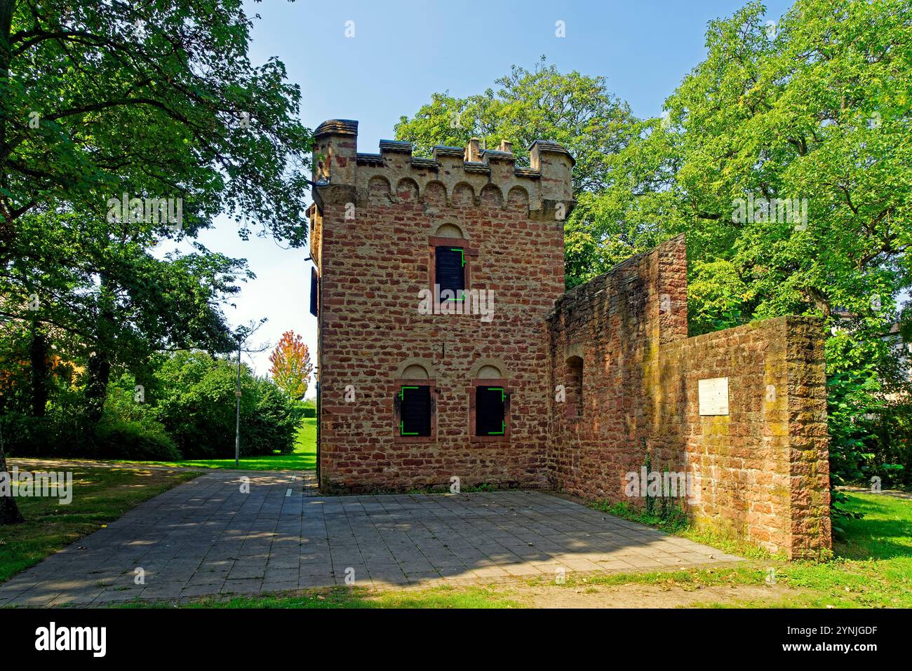 Dr carl benz garage hi-res stock photography and images - Alamy