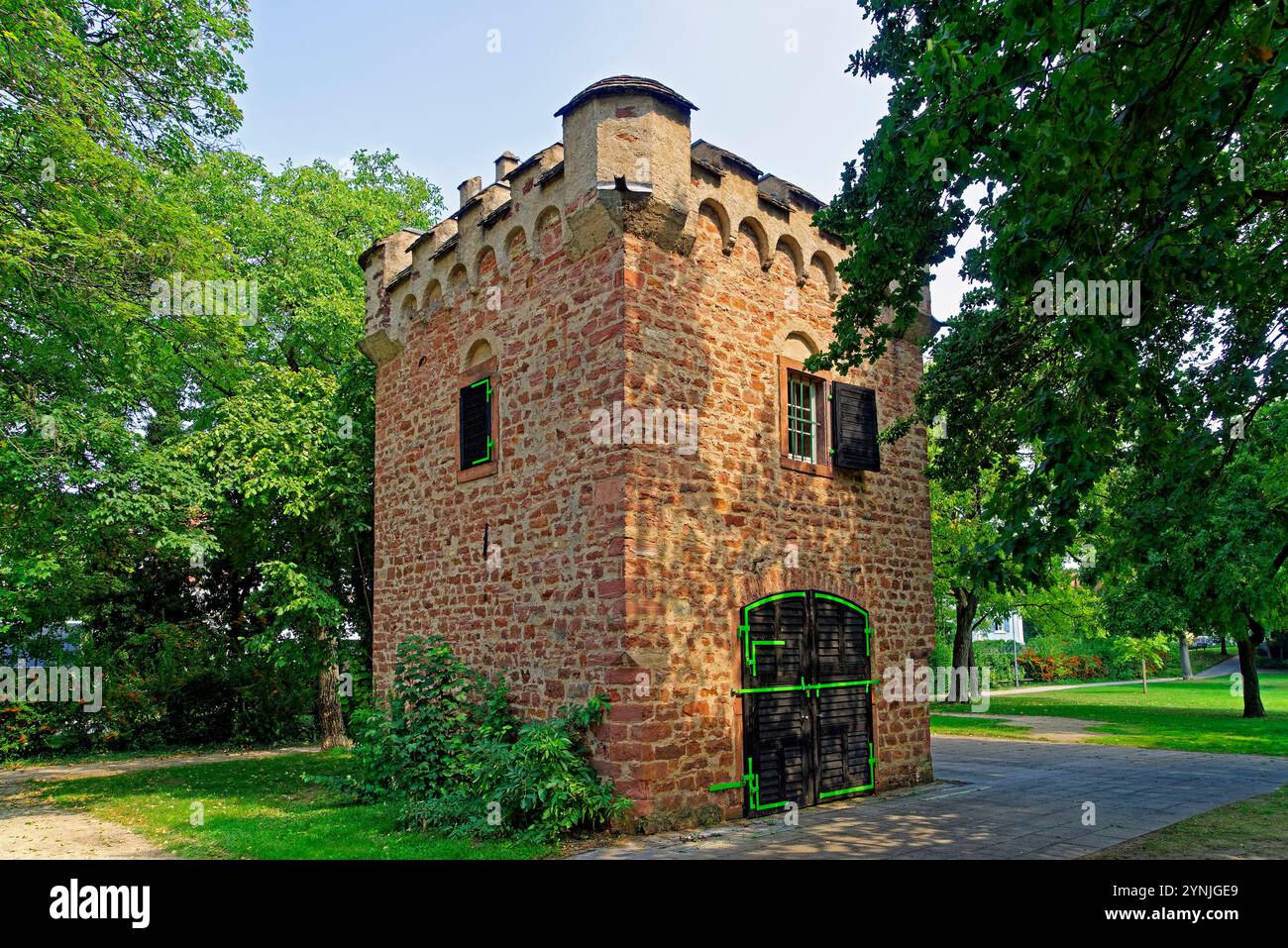 Dr carl benz garage hi-res stock photography and images - Alamy