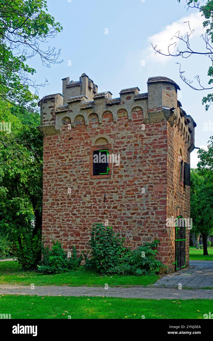 Dr carl benz garage hi-res stock photography and images - Alamy