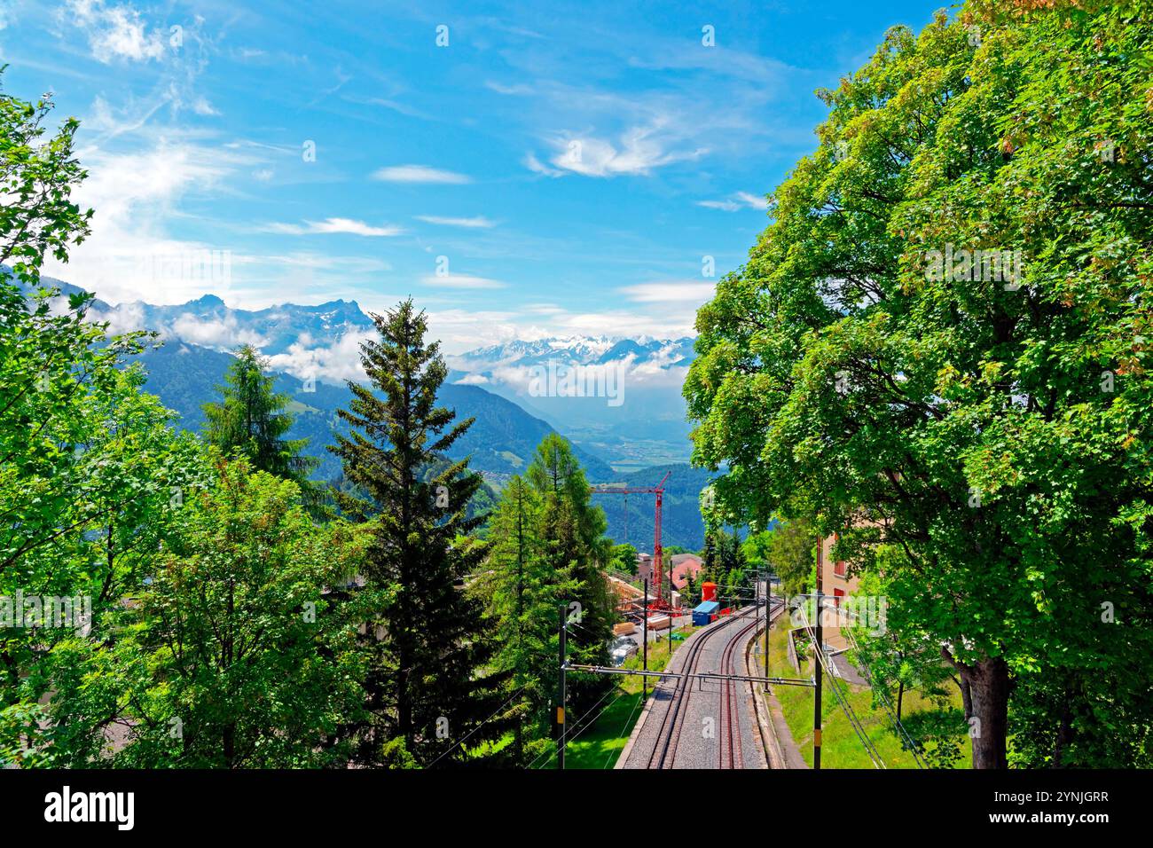 Berge schienen hi-res stock photography and images - Alamy
