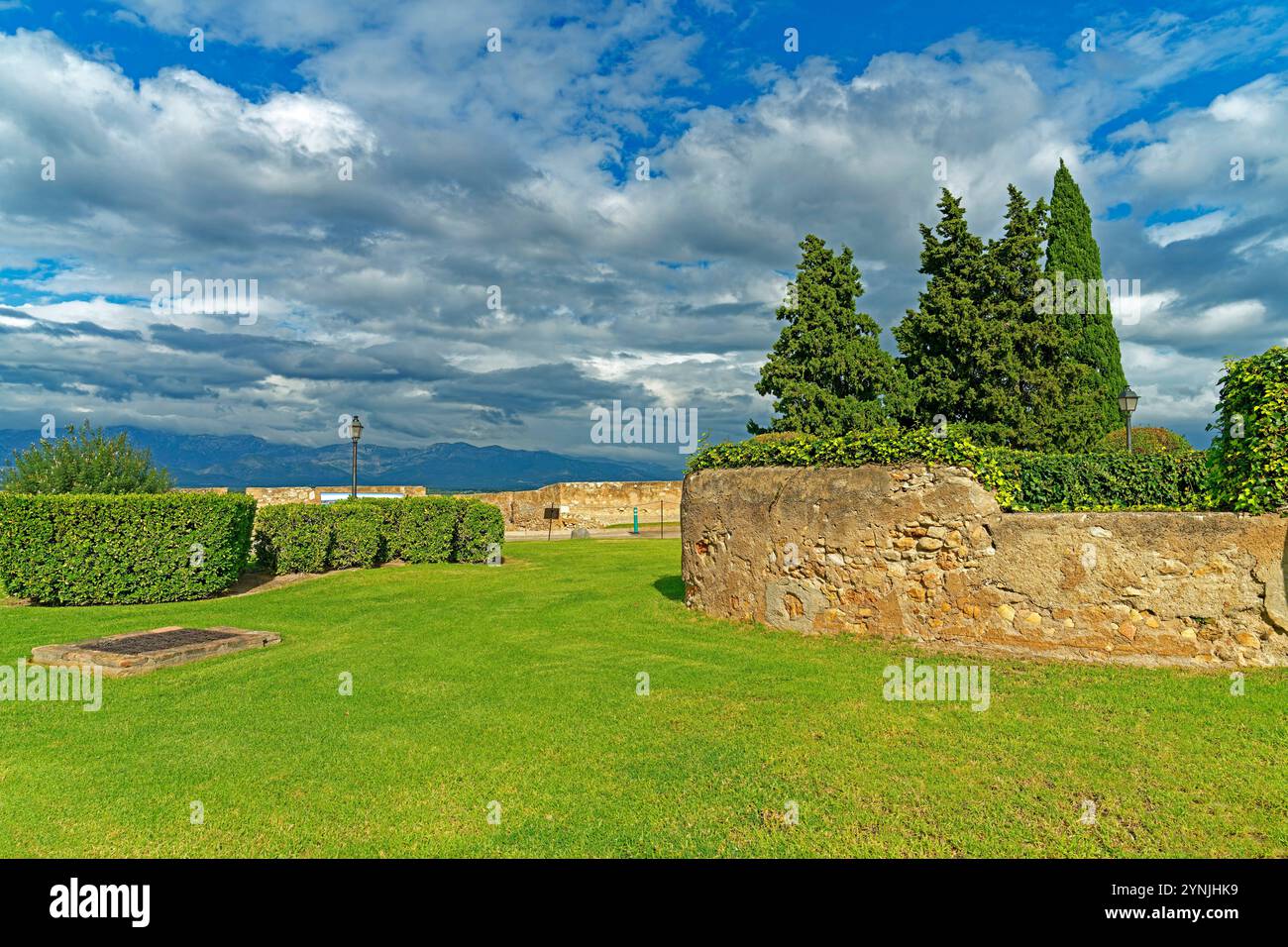 Tortosa suda castle hi-res stock photography and images - Alamy