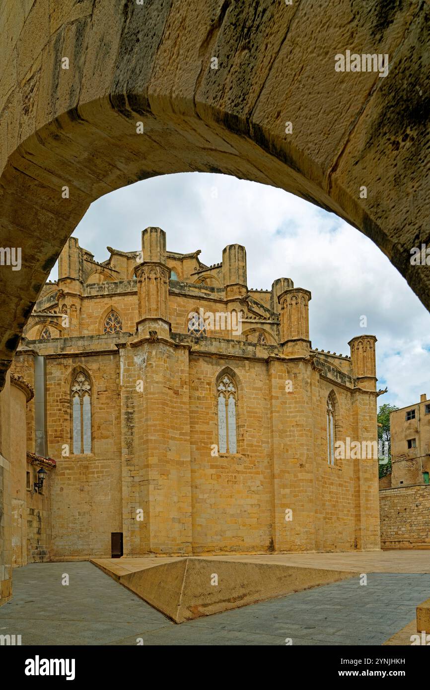 Arco del Callejón de los Capellanos, Catedral de Santa Maria de Tortosa ...