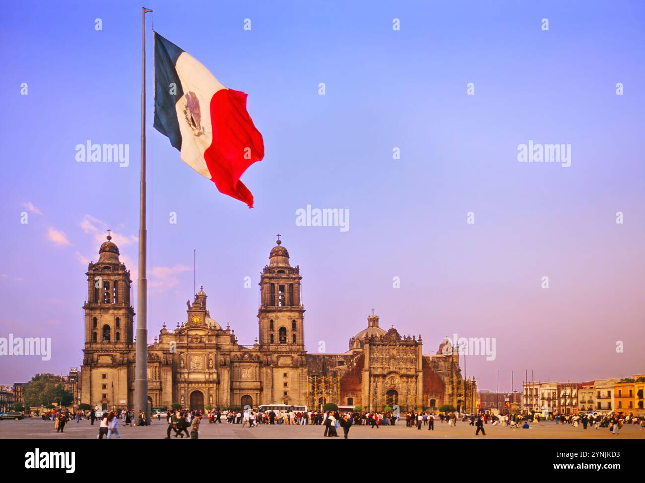 Huge Mexican flag fluttering at Plaza de la Constitucion, Catedral ...