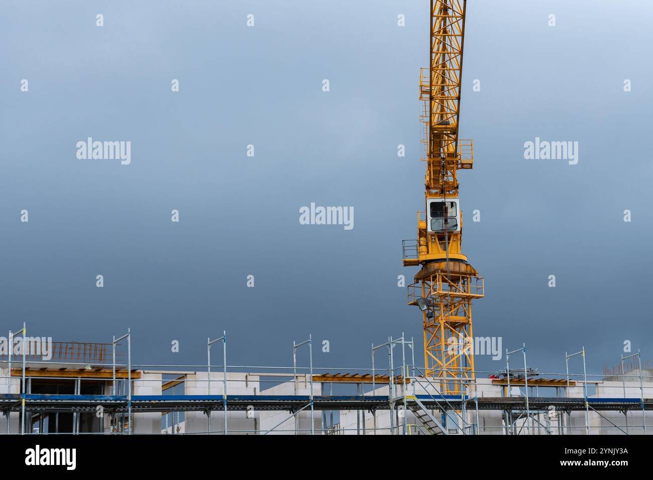 Featuring unfinished structures hi-res stock photography and images - Alamy