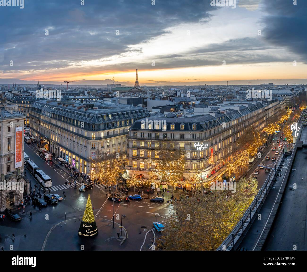 Paris, France - 11 23 2024: Boulevard Haussmann. Panoramic view of ...