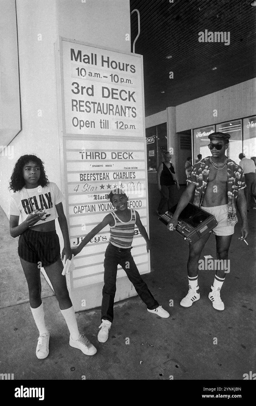 - USA, New Jersey, Atlantic City, interior of a shopping mall (July ...