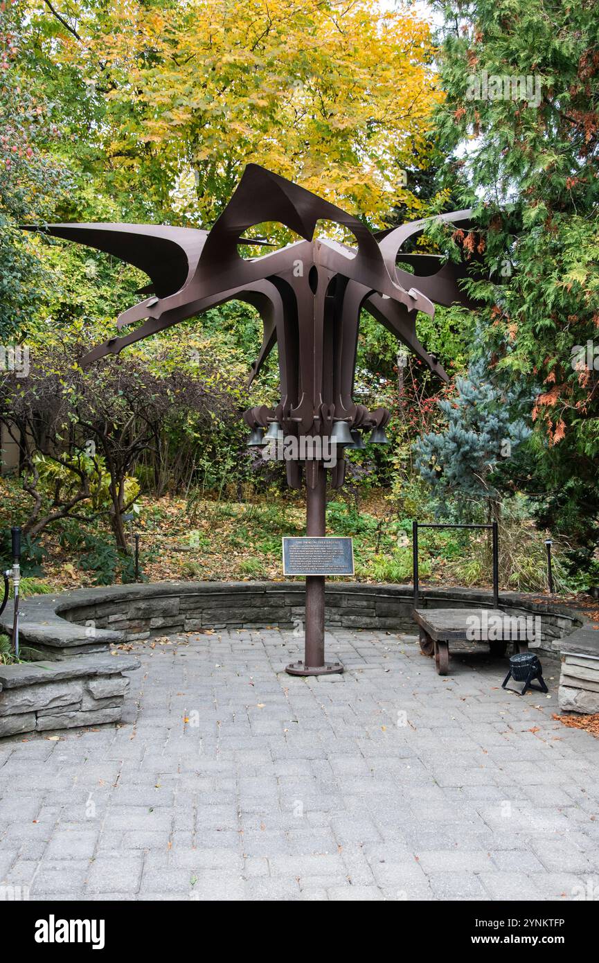 Dragon tree legend sculpture hi-res stock photography and images - Alamy