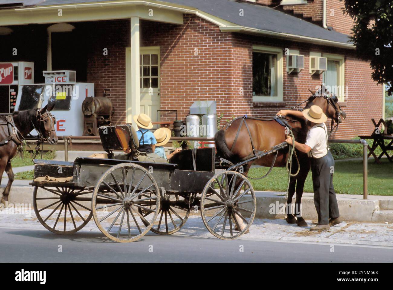 - USA, Lancaster County (Pennsylvania), Amish community - USA ...