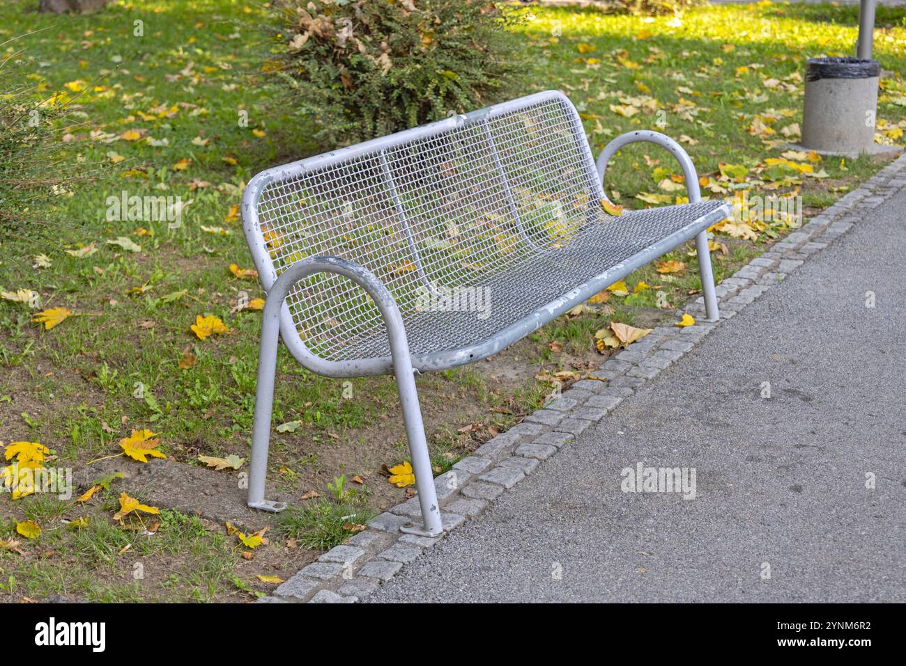Wire mesh bench hi-res stock photography and images - Alamy