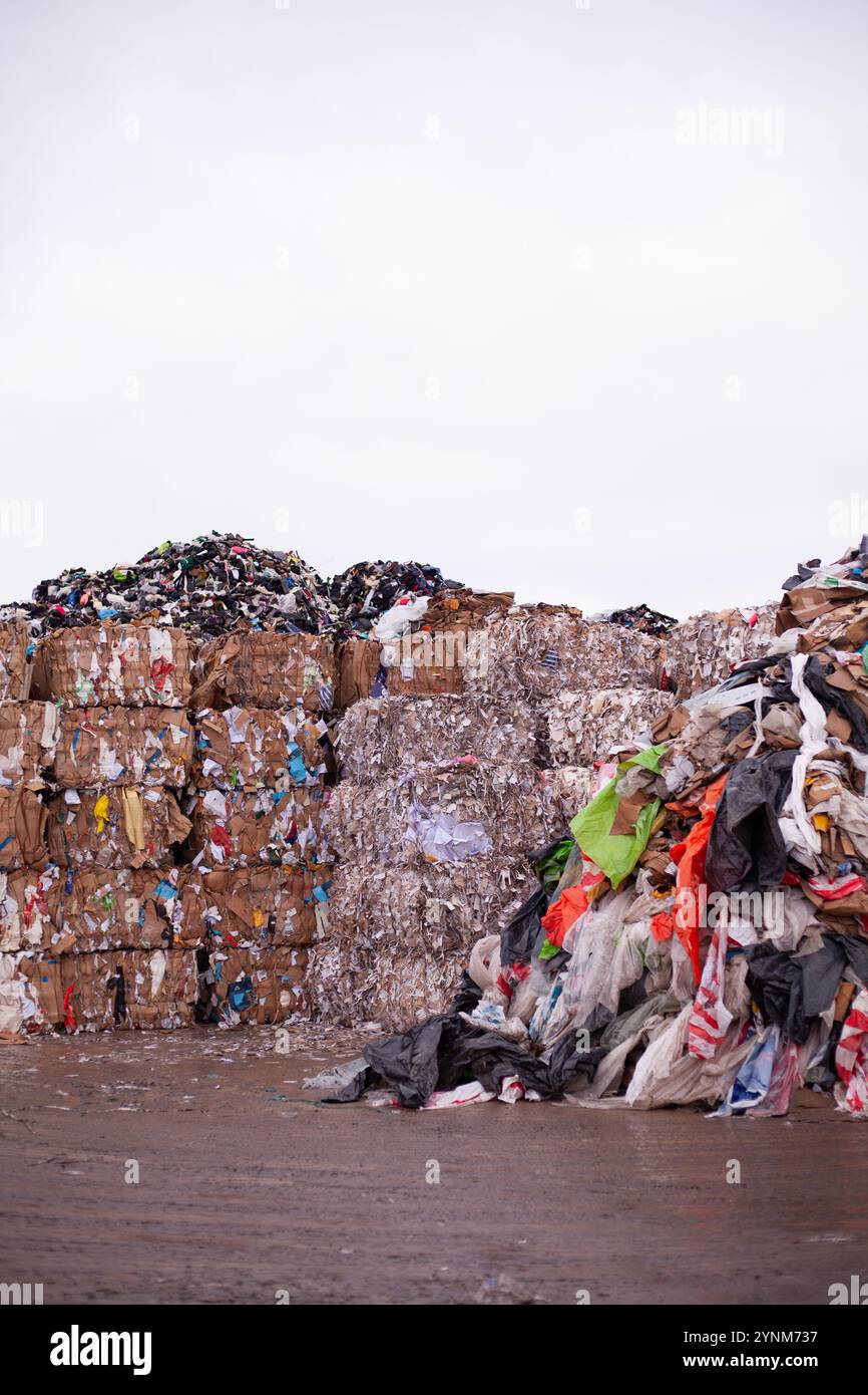 Garbage dump in city plastic hi-res stock photography and images - Alamy