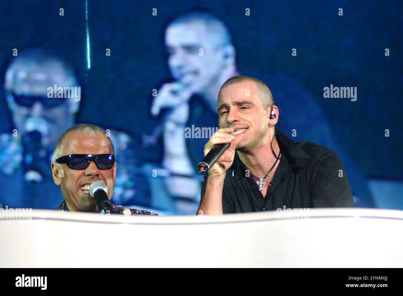 Milan Italy 30/11/2001 : Eros Ramazzotti,Italian singer, and the Teo ...
