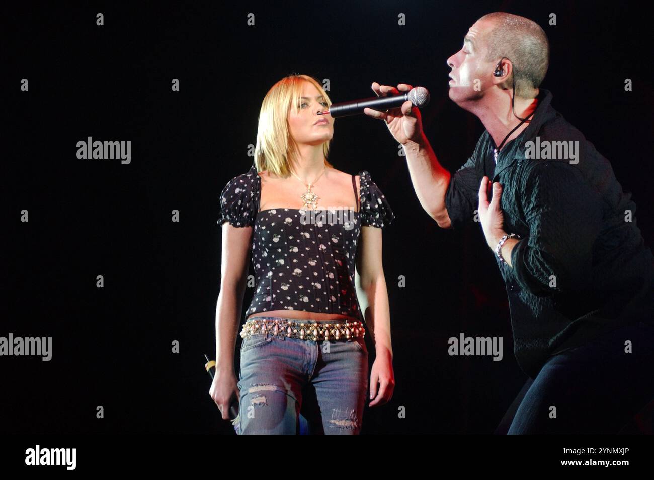 Patsy kensit and eros ramazzotti hi-res stock photography and images ...