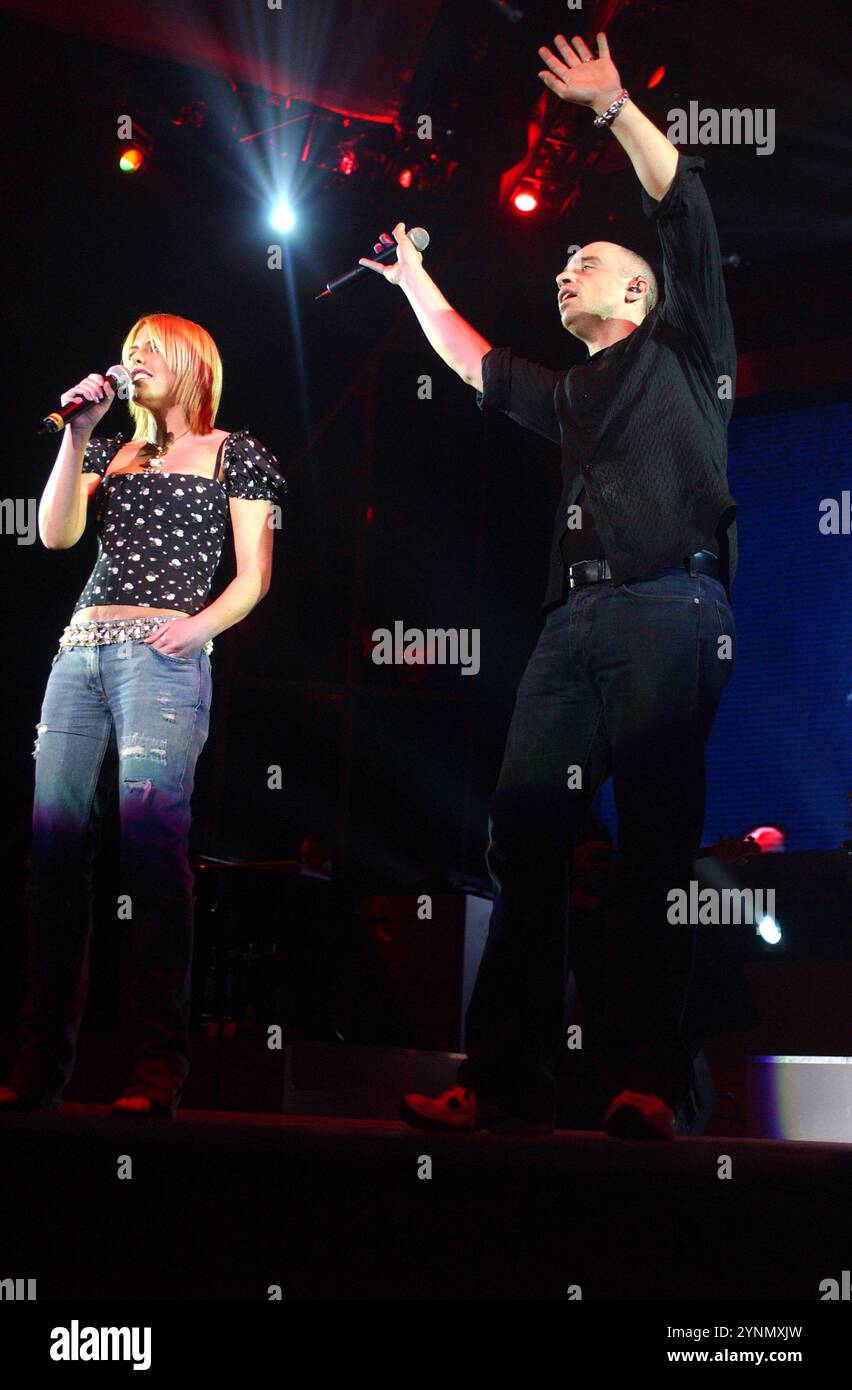 Patsy kensit and eros ramazzotti hi-res stock photography and images ...