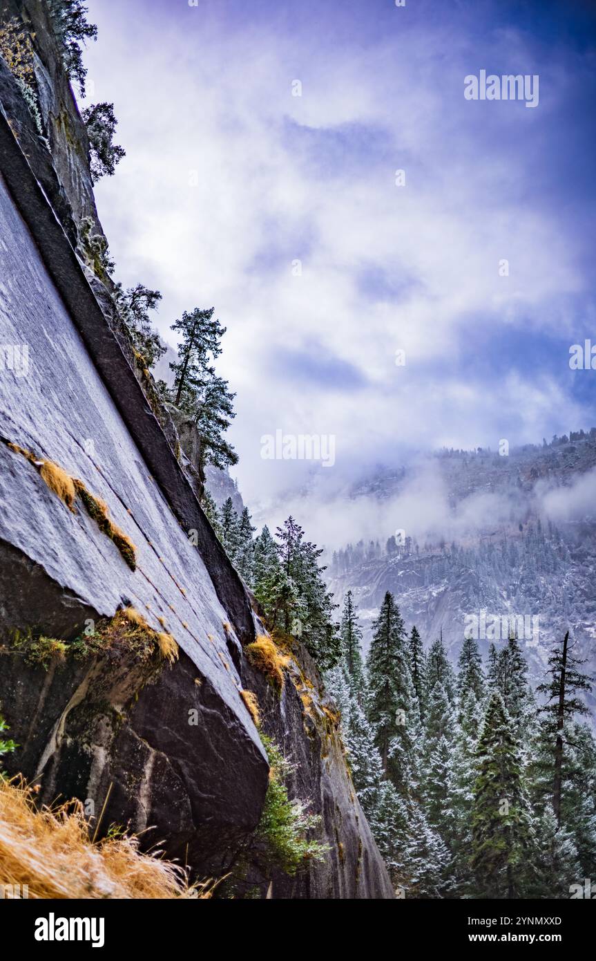 Frosted cliffs and serene trails in yosemite's heart Stock Photo - Alamy