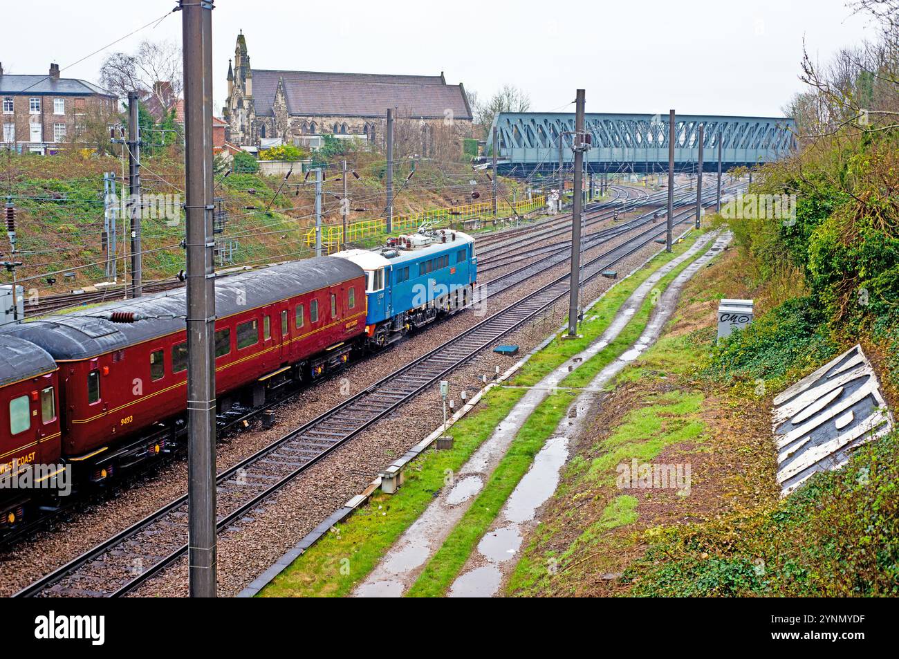 Class 86 locomotive hi-res stock photography and images - Alamy