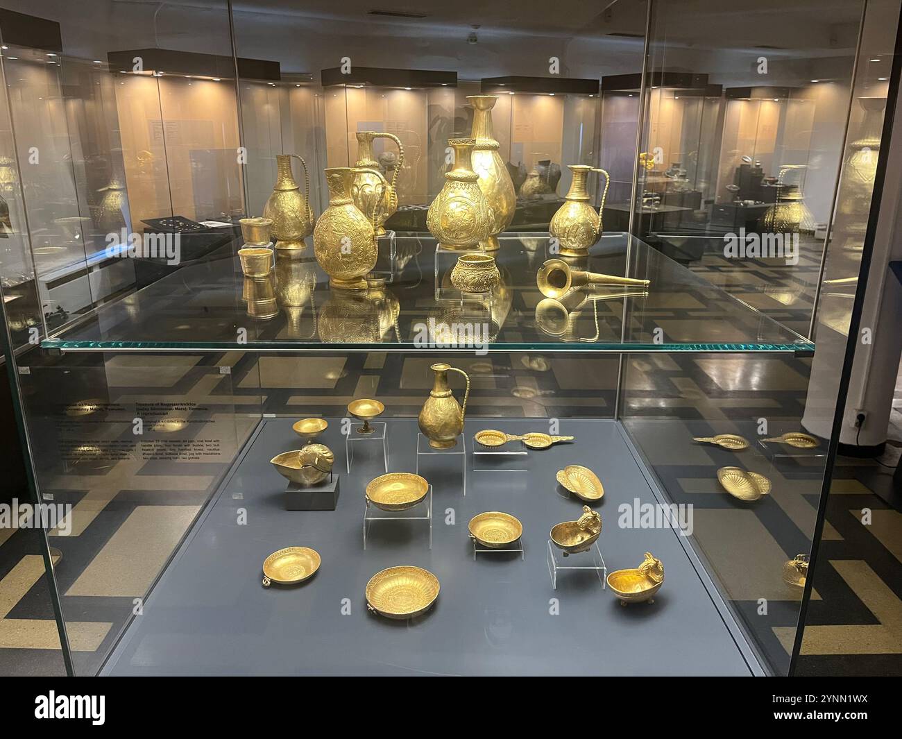 gold, treasure of Nagyszentmiklos, treasure of Sânnicolau Mare, replica ...