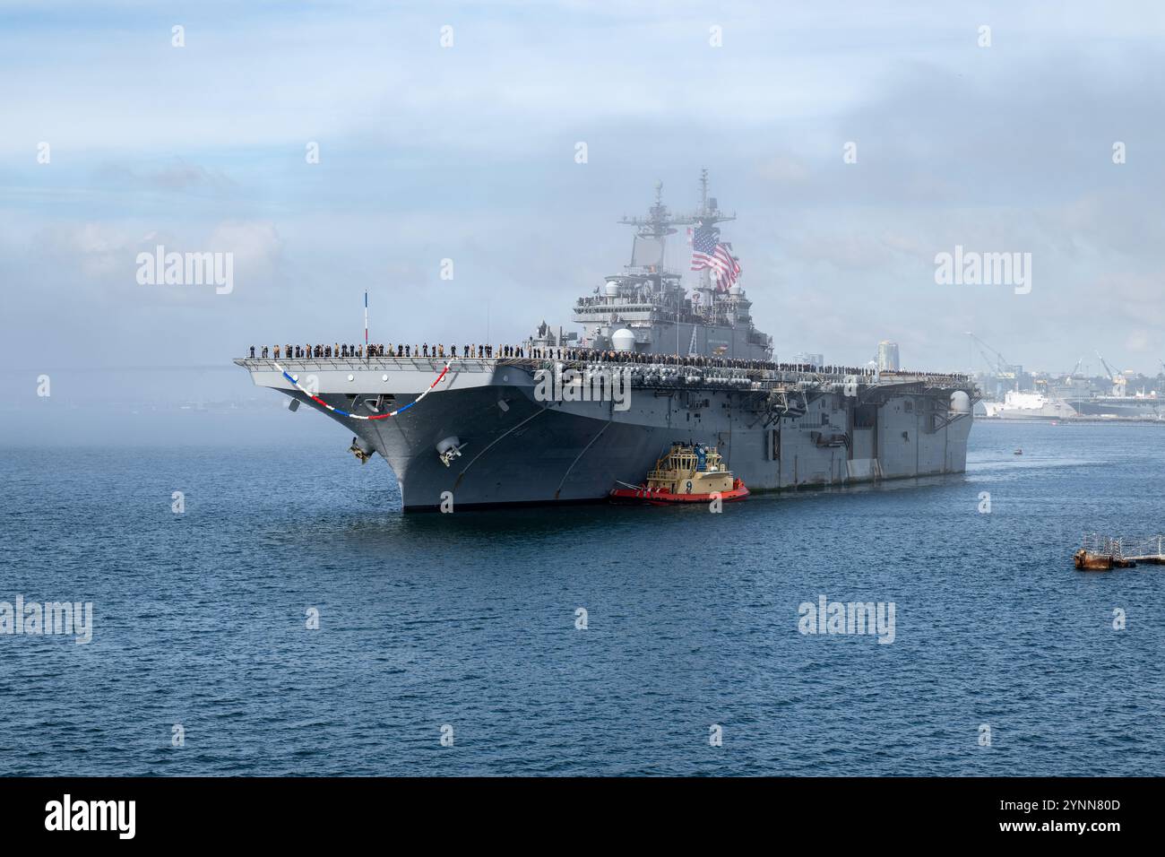 The Wasp-class amphibious assault ship USS Boxer (LHD 4) returns to ...