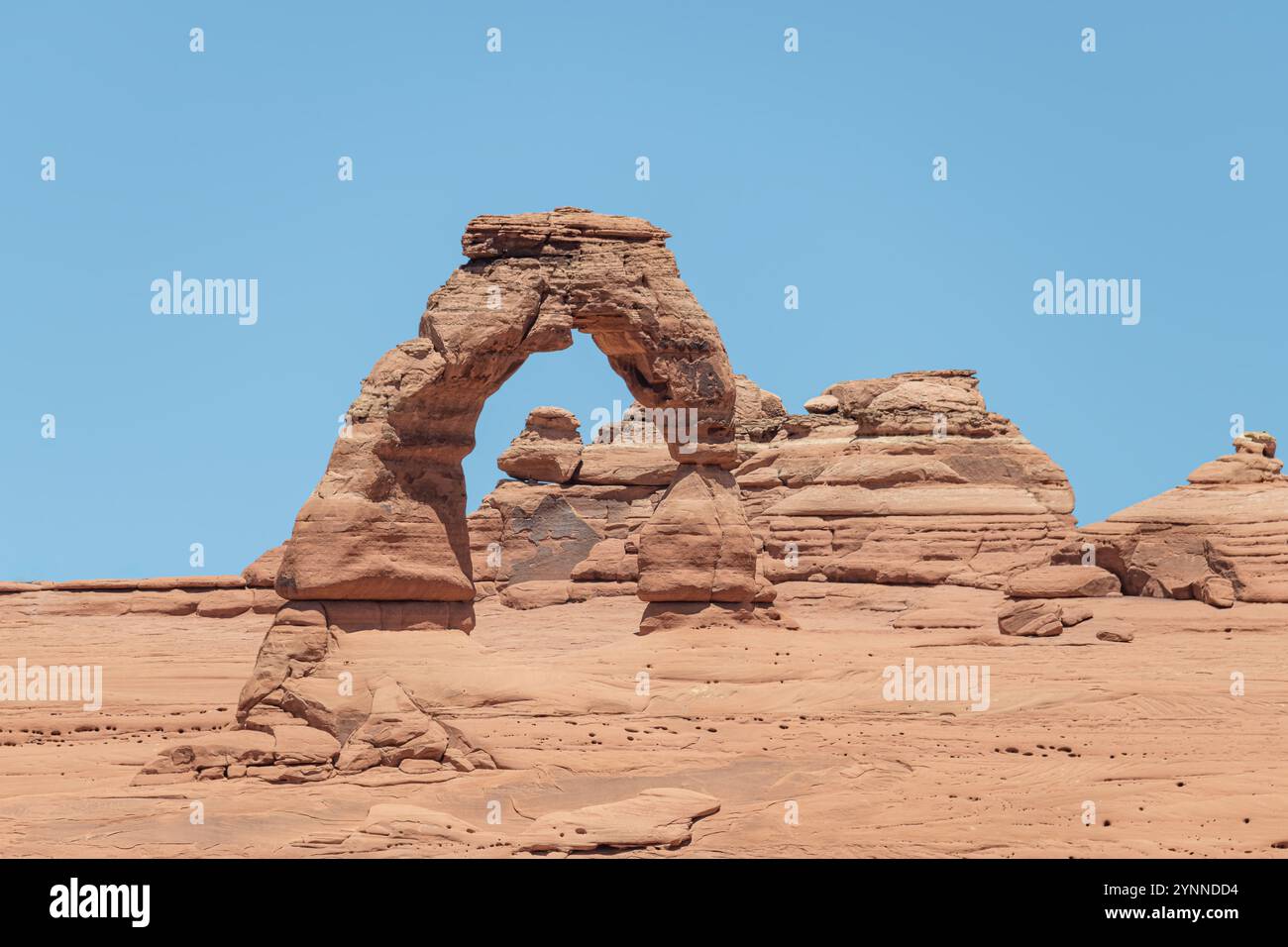 Delicate Arch from Viewpoint Trail, Arches National Park, Utah, USA ...