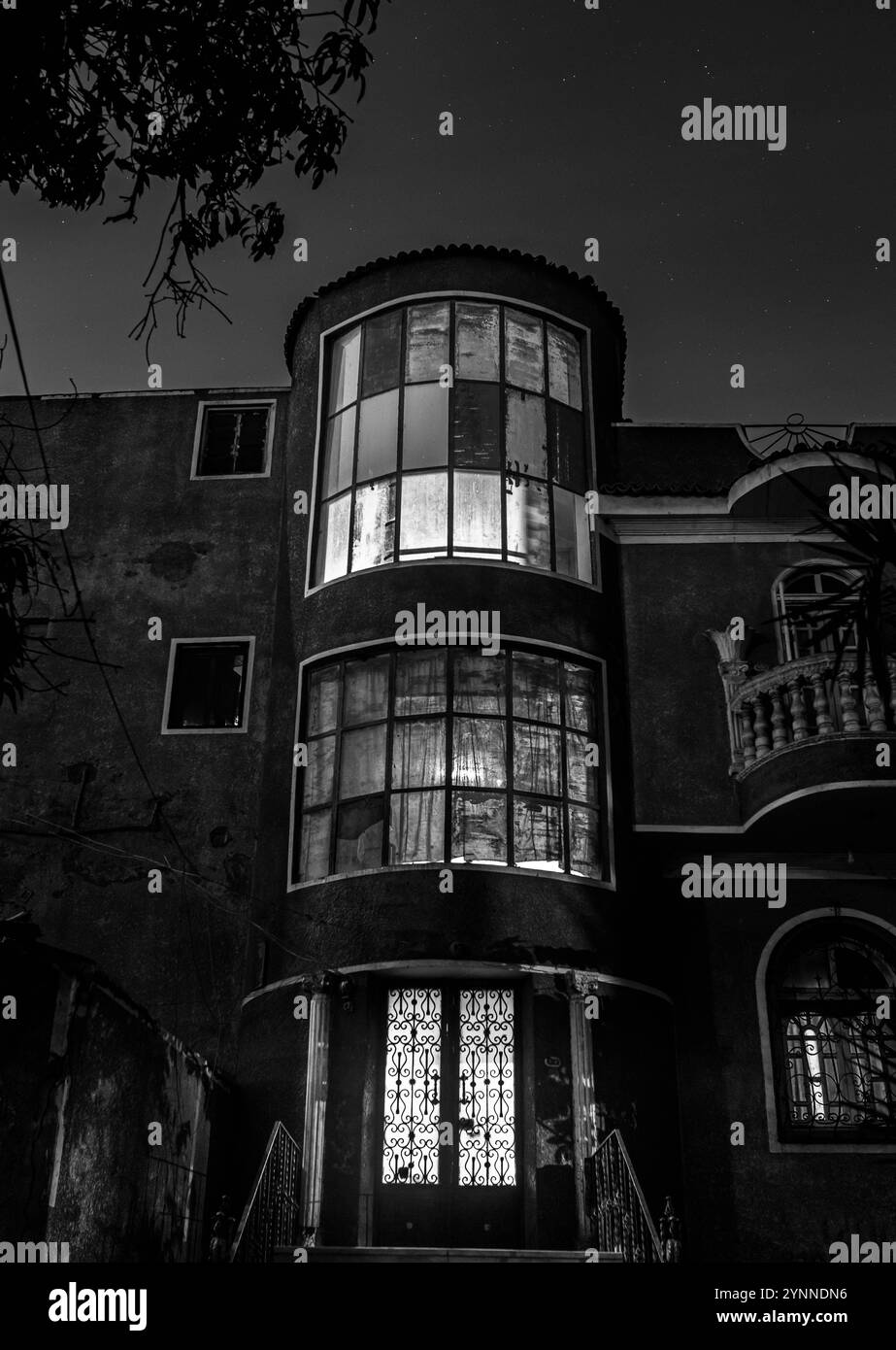 House with windows Black and White Stock Photos & Images - Alamy