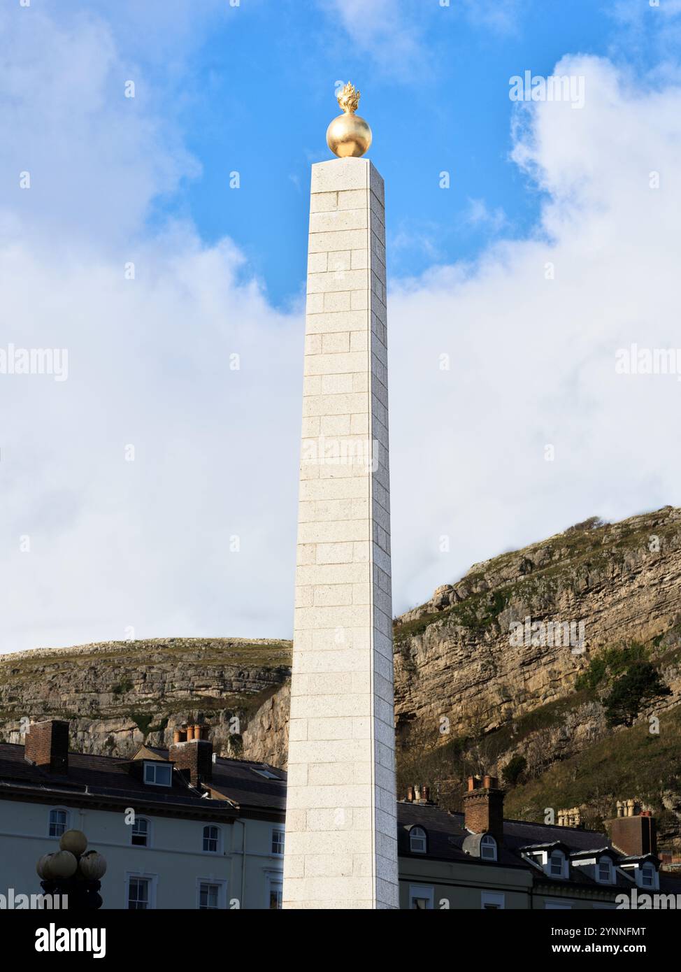 Llandudno cenotaph war memorial hi-res stock photography and images - Alamy
