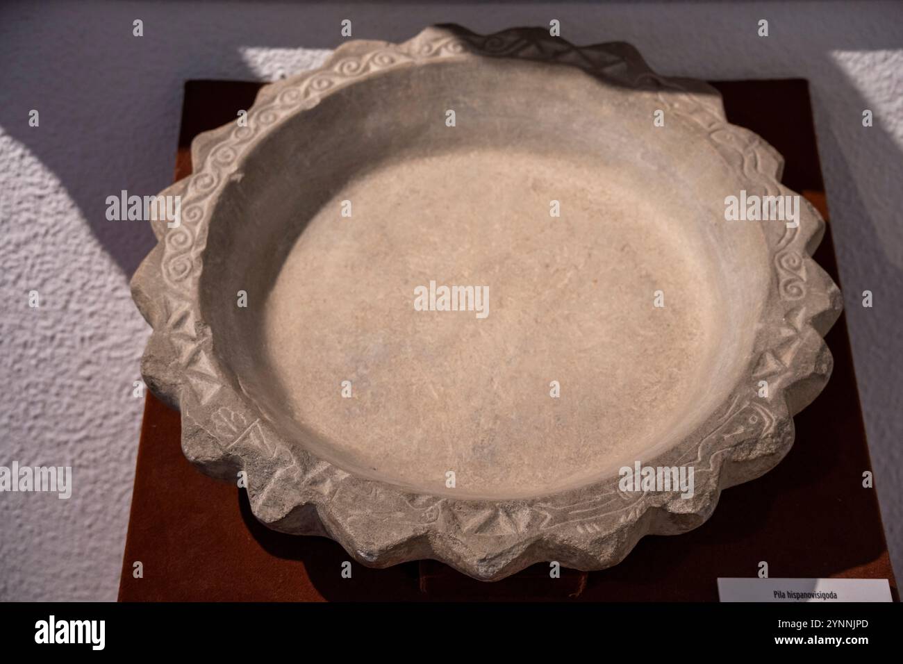 Val font hi-res stock photography and images - Alamy