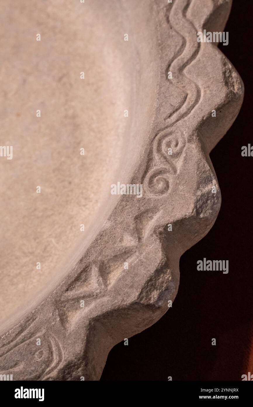 Val font hi-res stock photography and images - Alamy