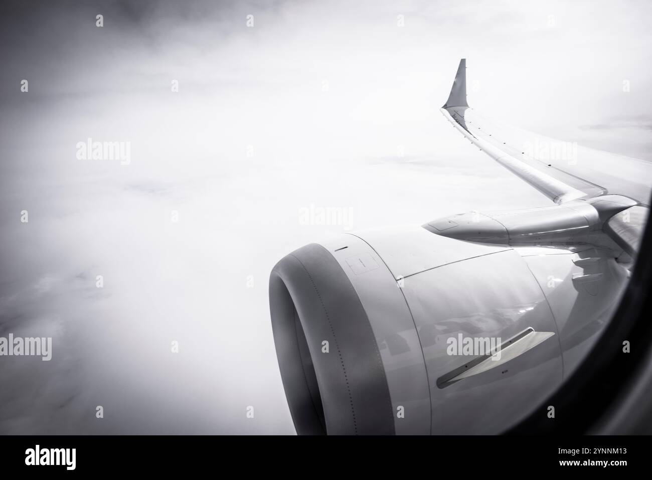 Jet engine over sea air vehicle hi-res stock photography and images - Alamy