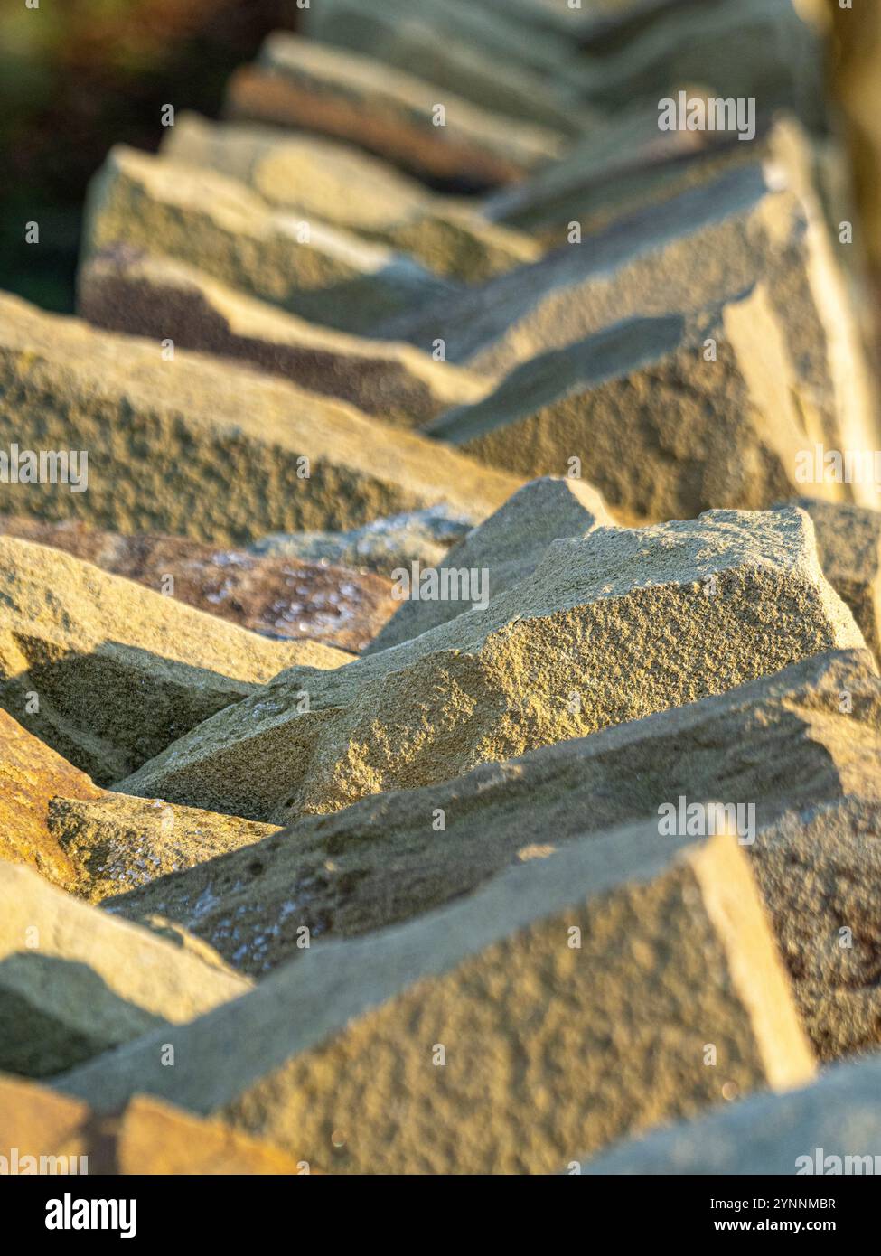 Stone coping on wall hi-res stock photography and images - Alamy