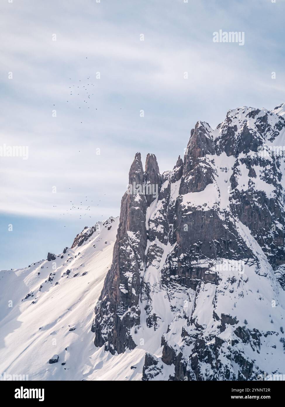 Scenic icy cliffs hi-res stock photography and images - Alamy
