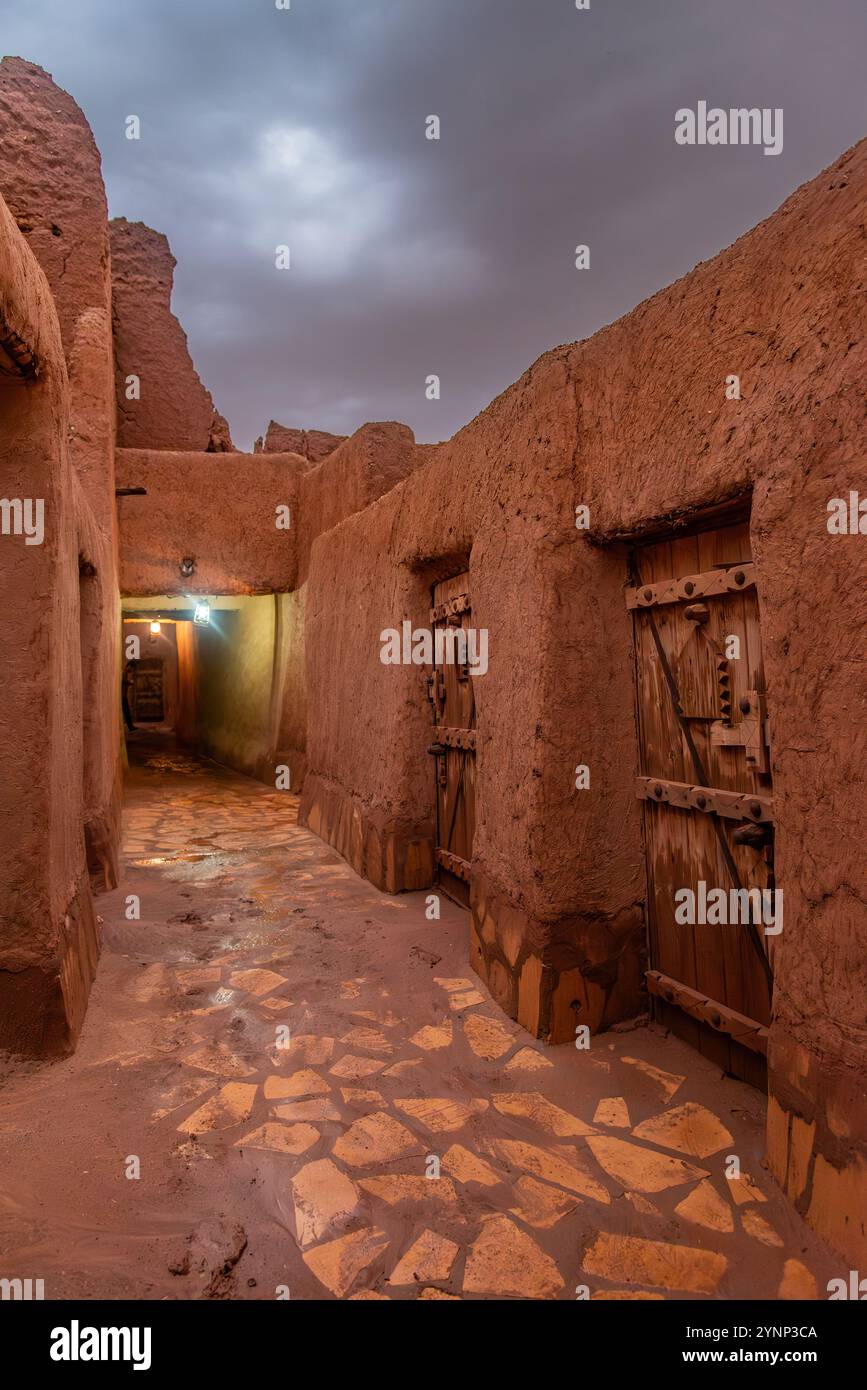 Ancient desert village mud hi-res stock photography and images - Alamy