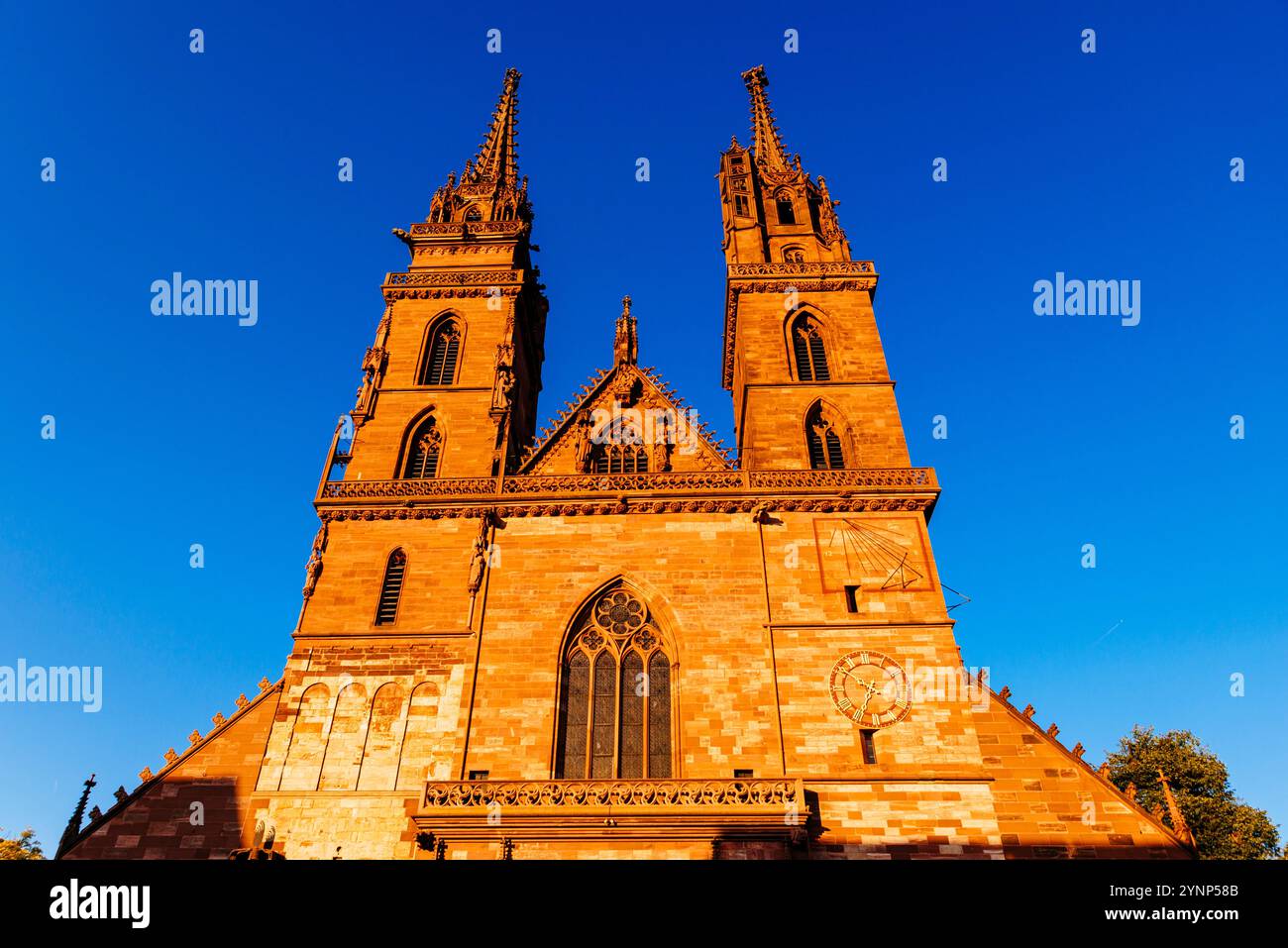 Facade basel minster cathedral hi-res stock photography and images - Alamy