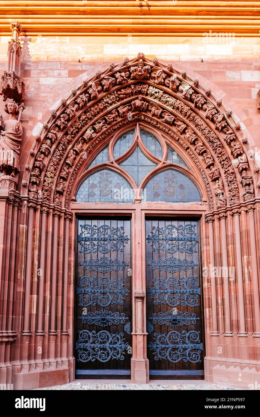 Swiss doors hi-res stock photography and images - Alamy