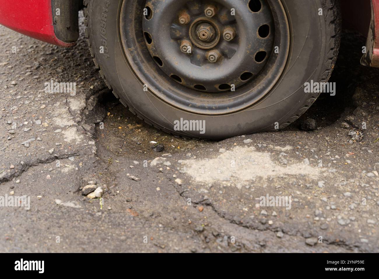 Pothole issue hi-res stock photography and images - Alamy