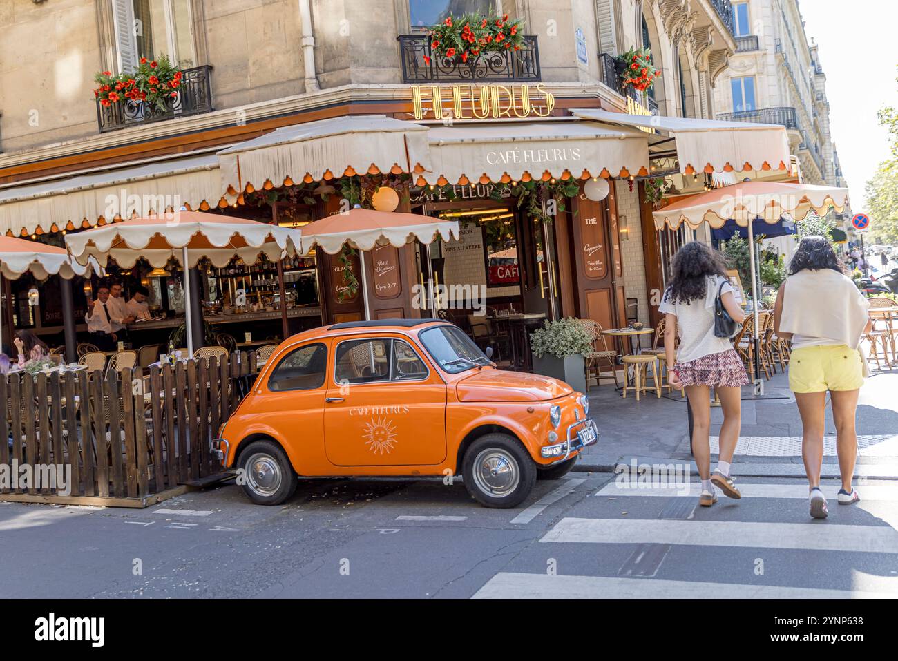 Street photography of Paris, France Stock Photo - Alamy