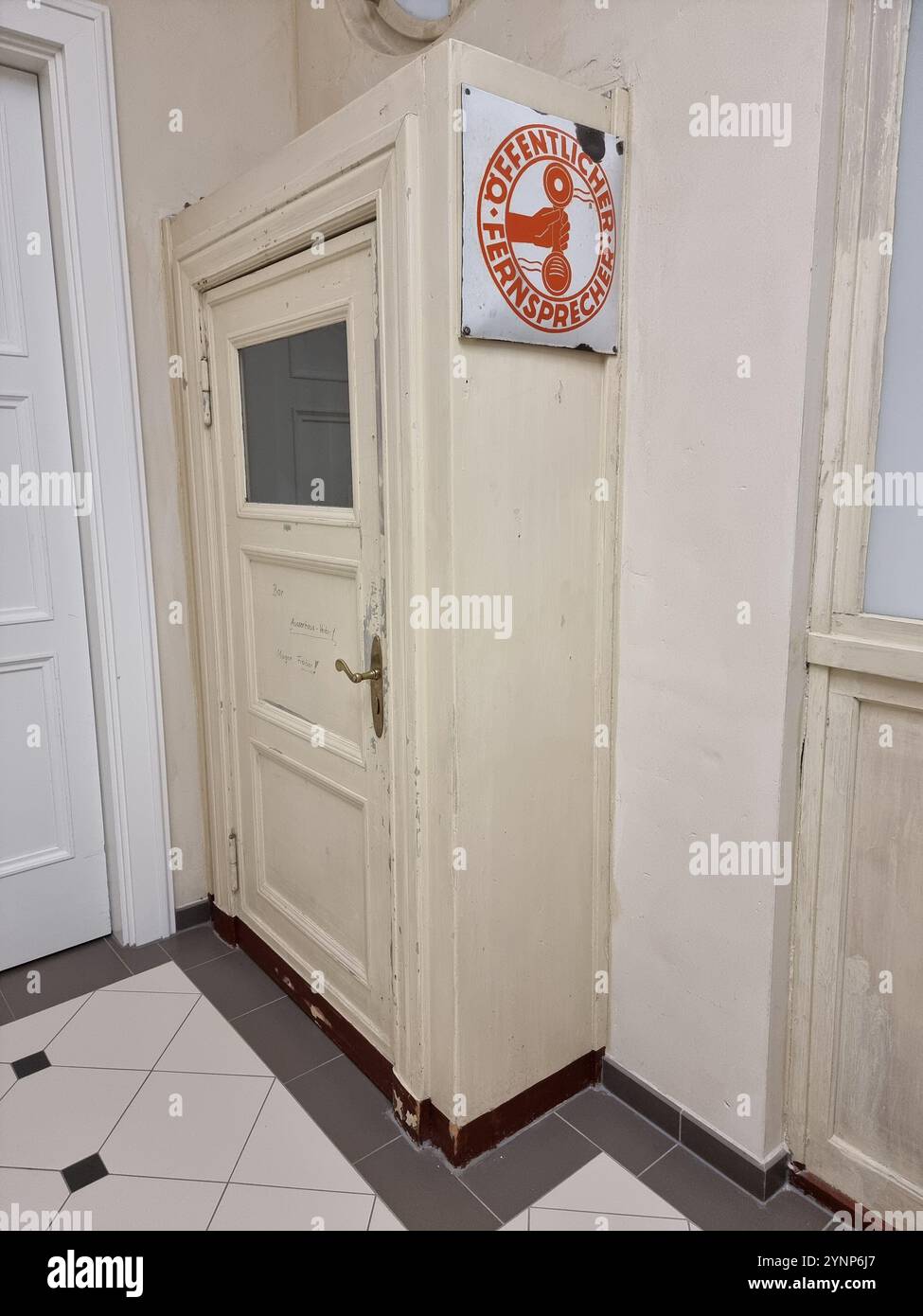 German telephone booth hi-res stock photography and images - Alamy