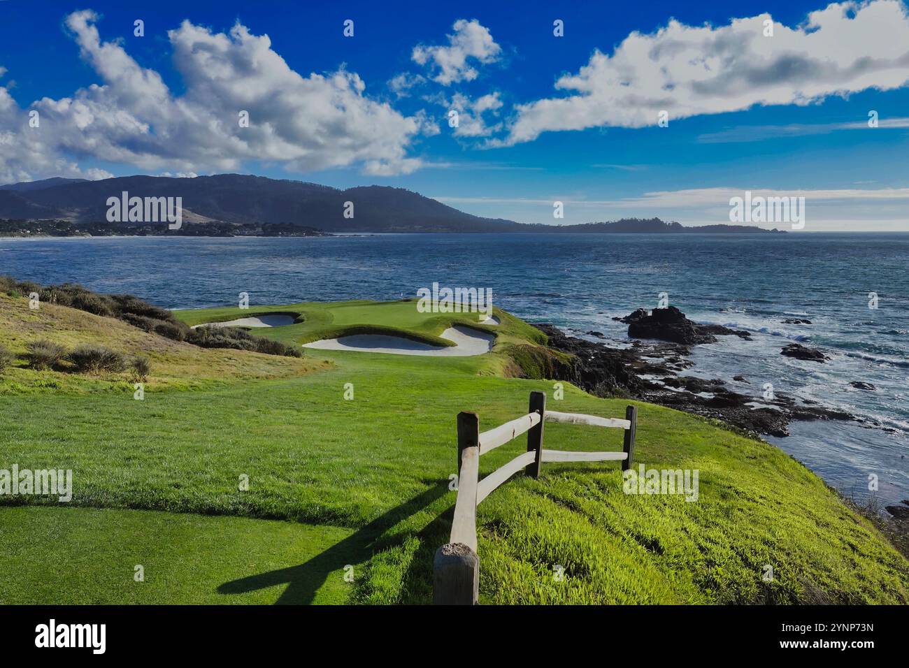 Pebble Beach, Monterey Peninsula, California USA - 2024 The world famous 7th hole at Pebble ...