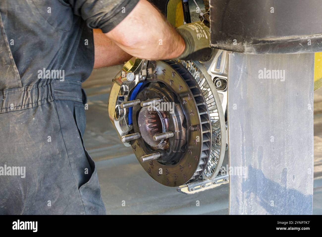 High performance rally car rear suspension and brake system maintenance ...