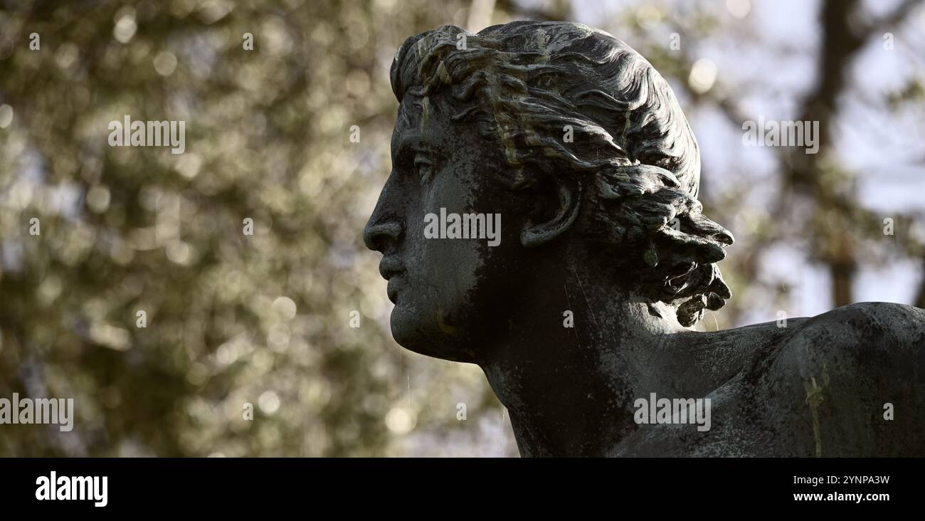 Greek Runner Sculpture Stock Photo - Alamy