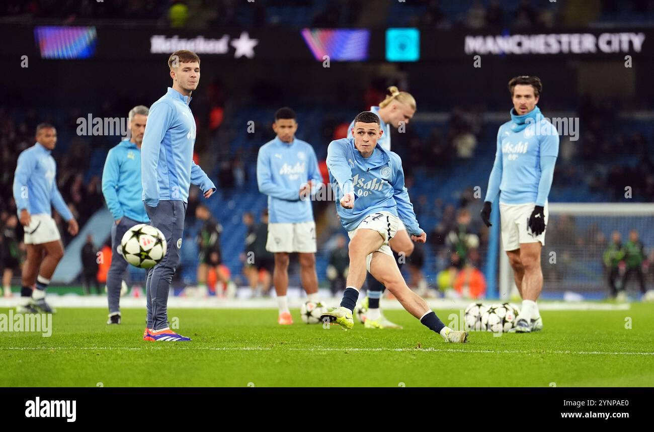 Manchester City's Phil Foden warms up before the UEFA Champions League ...