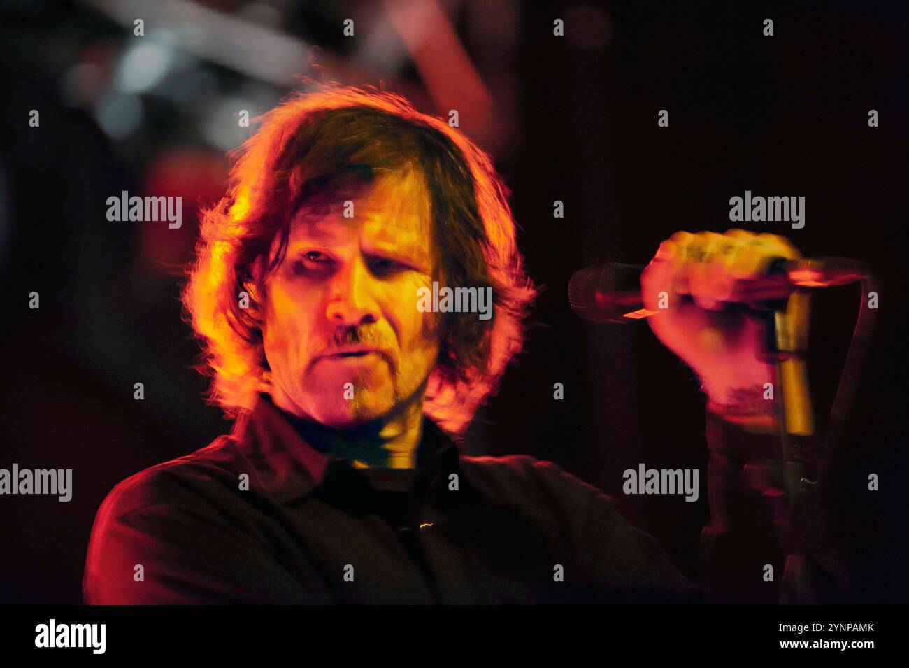 Singer of the rock band mark lanegan band hi-res stock photography and ...